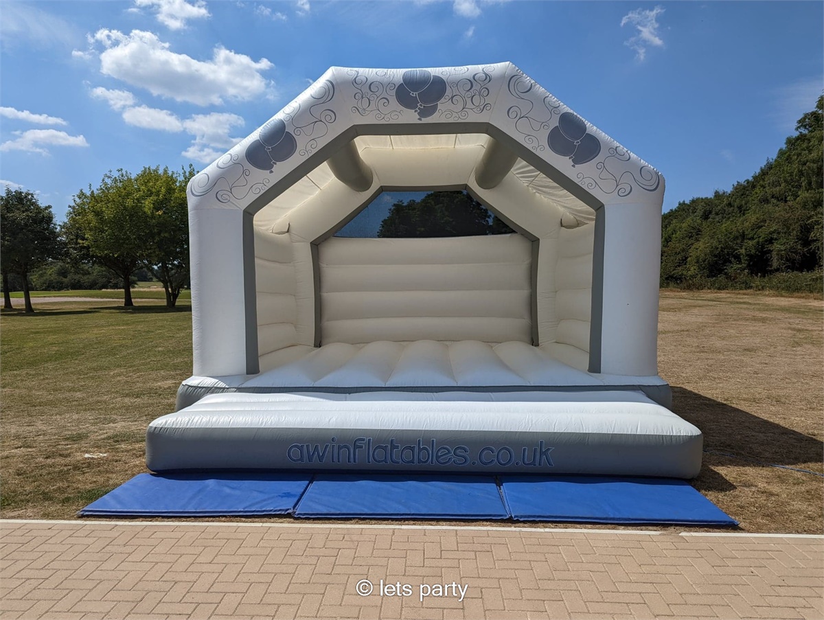 White Wedding Bouncy Castle - Party, Wedding, Photo Booth, Rodeo Bull ...